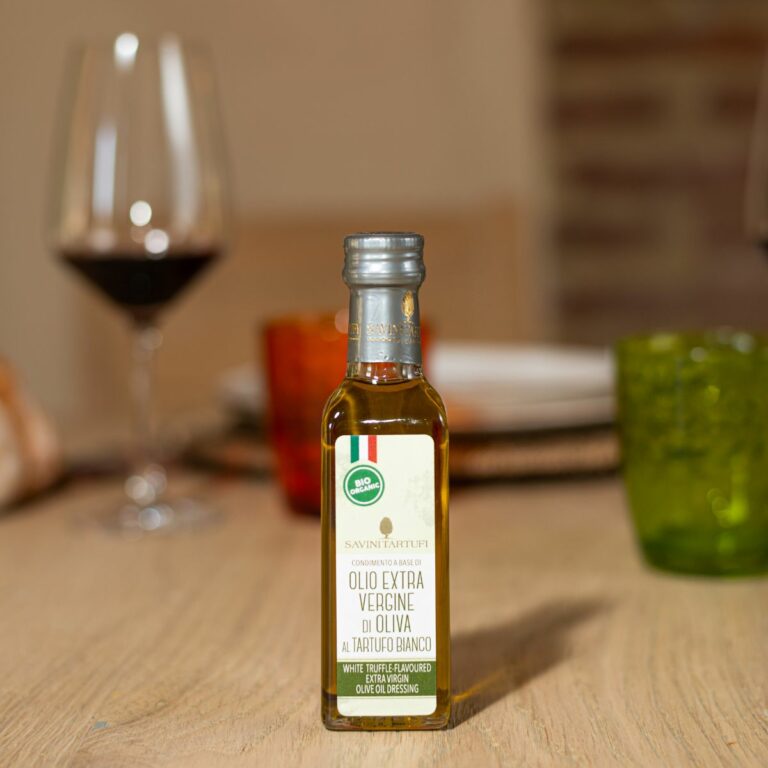 Organic white truffle-flavoured extra virgin olive oil dressing ...